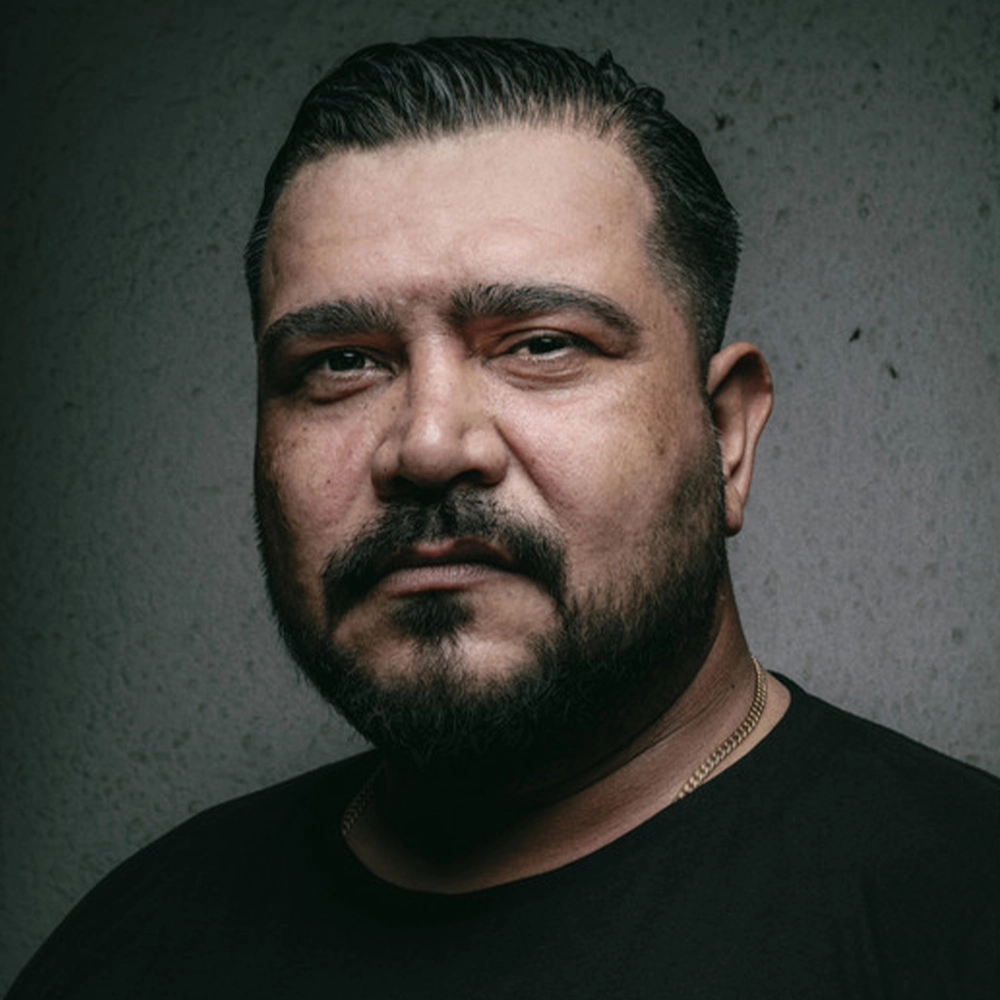 Yener Çevik Hakkında Biyografisi